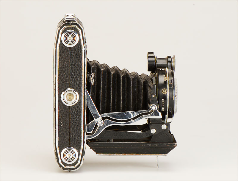 ZORKI（佐尔基） 莫斯科系列 MOCKBA-2 大中画幅相机 - 『祥升行』老相机博物馆 - 中国北京木制古董相机博物馆 | 祥升行影像